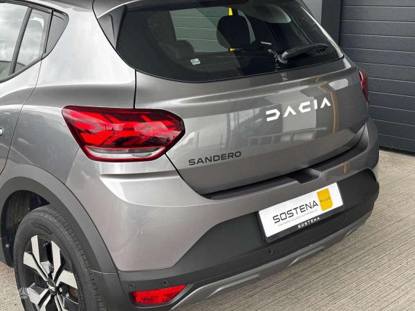 Pelēks Dacia Sandero 2024 Viļņa, ar dzinēja tilpumu 1.00 L un nobraukumu 30 tūkst. km par 13500 €, foto 5 vietnē AUTOMOTO.COM.LV
