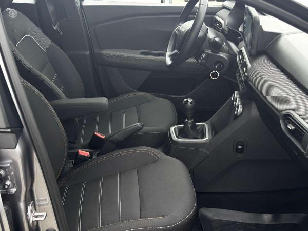 Pelēks Dacia Sandero 2024 Viļņa, ar dzinēja tilpumu 1.00 L un nobraukumu 30 tūkst. km par 13500 €, foto 7 vietnē AUTOMOTO.COM.LV