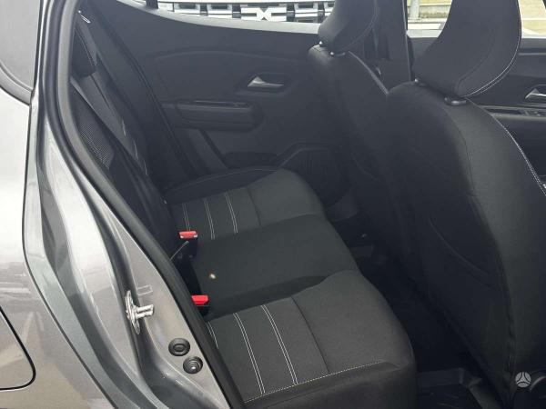Pelēks Dacia Sandero 2024 Viļņa, ar dzinēja tilpumu 1.00 L un nobraukumu 30 tūkst. km par 13500 €, foto 8 vietnē AUTOMOTO.COM.LV