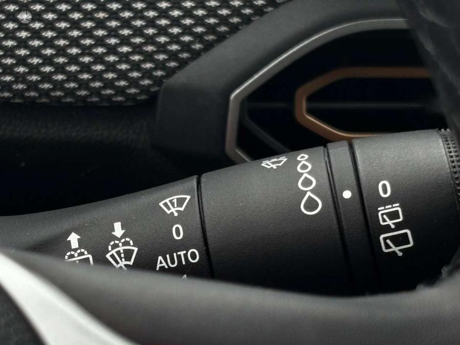 Grey Dacia Sandero 2024 in Vilnius, with an engine capacity of 1.00 L and mileage of 30 thousand km for 13500 €, photo 22 on AUTOMOTO.COM.LV