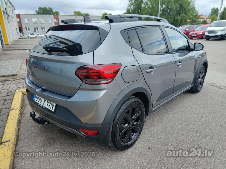 Grey Dacia Sandero 2025 in Tartu, with an engine capacity of 1.00 L and mileage of 18 thousand km for 16900 €, photo 4 on AUTOMOTO.COM.LV