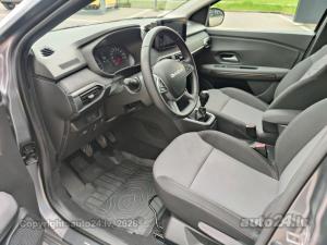 Grey Dacia Sandero 2025 in Tartu, with an engine capacity of 1.00 L and mileage of 18 thousand km for 16900 €, photo 10 on AUTOMOTO.COM.LV