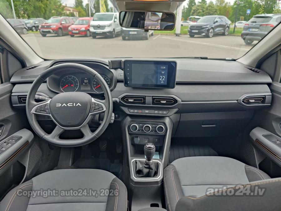 Grey Dacia Sandero 2025 in Tartu, with an engine capacity of 1.00 L and mileage of 18 thousand km for 16900 €, photo 12 on AUTOMOTO.COM.LV