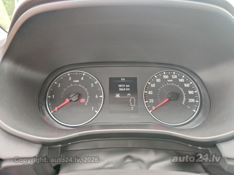 Grey Dacia Sandero 2025 in Tartu, with an engine capacity of 1.00 L and mileage of 18 thousand km for 16900 €, photo 13 on AUTOMOTO.COM.LV
