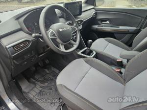 Pelēks Dacia Sandero 2025 Tartu, ar dzinēja tilpumu 1.00 L un nobraukumu 4 tūkst. km par 17990 €, foto 8 vietnē AUTOMOTO.COM.LV