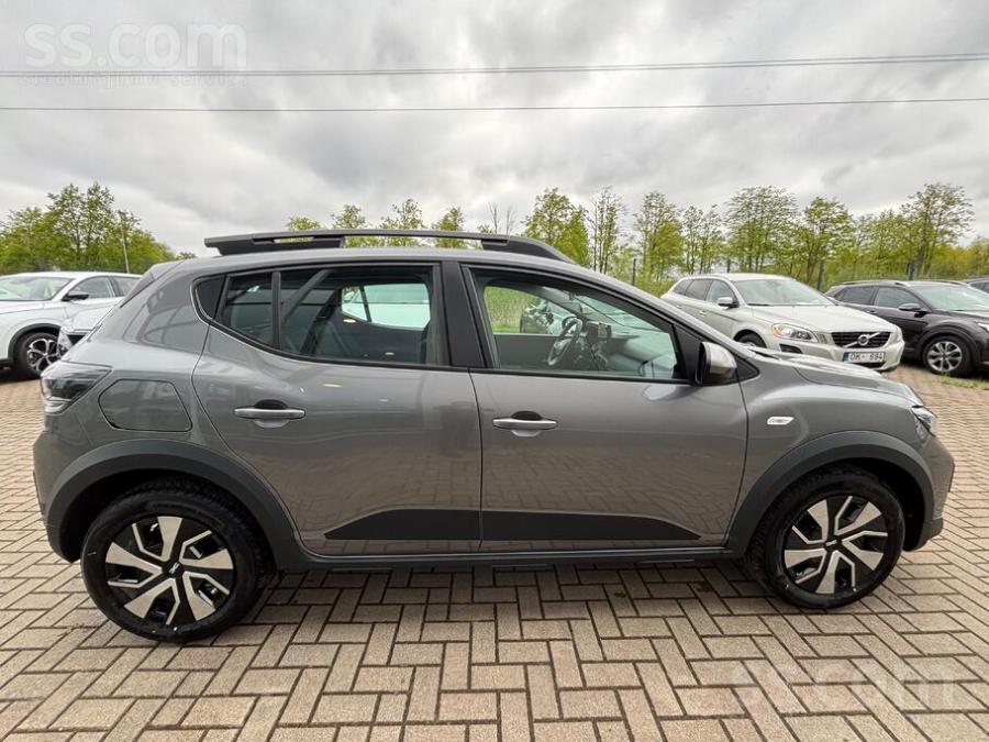 Grey Dacia Sandero 2026 in Liepaja, with an engine capacity of 1.20 L and mileage of 7 thousand km for 19940 €, photo 7 on AUTOMOTO.COM.LV