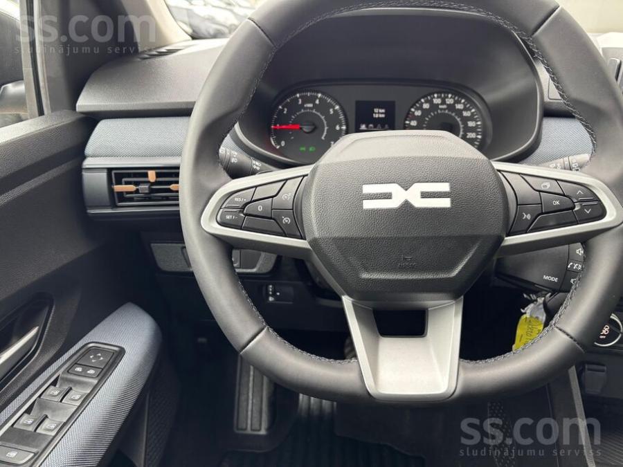 Grey Dacia Sandero 2026 in Liepaja, with an engine capacity of 1.20 L and mileage of 7 thousand km for 19940 €, photo 18 on AUTOMOTO.COM.LV