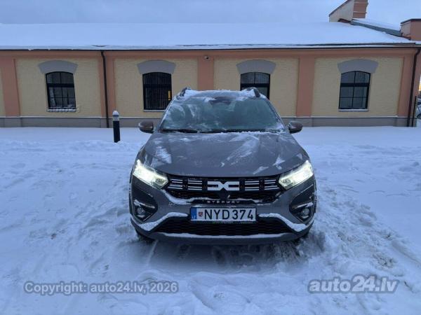 Grey Dacia Sandero 2025 in Tallinn, with an engine capacity of 1.00 L and mileage of 24 thousand km for 18490 €, photo 1 on AUTOMOTO.COM.LV