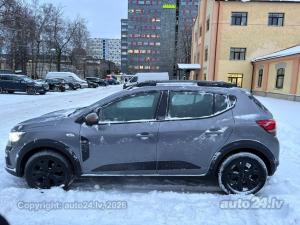 Grey Dacia Sandero 2025 in Tallinn, with an engine capacity of 1.00 L and mileage of 24 thousand km for 18490 €, photo 3 on AUTOMOTO.COM.LV