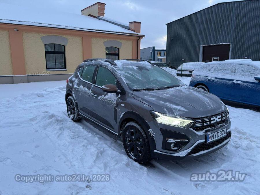 Grey Dacia Sandero 2025 in Tallinn, with an engine capacity of 1.00 L and mileage of 24 thousand km for 18490 €, photo 6 on AUTOMOTO.COM.LV