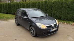 Dacia Sandero 2008 Šauļi, ar dzinēja tilpumu 1.60 L un nobraukumu 331 tūkst. km par 1000 €, foto  vietnē AUTOMOTO.COM.LV