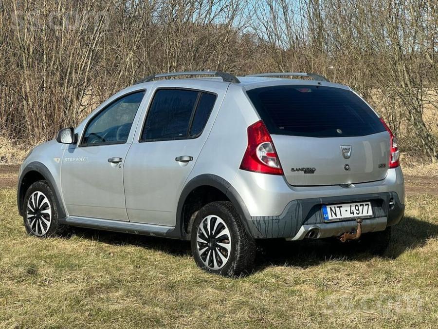 Dacia Sandero 2010 Rīga, ar dzinēja tilpumu 1.50 L un nobraukumu 0 tūkst. km par 2490 €, foto 5 vietnē AUTOMOTO.COM.LV