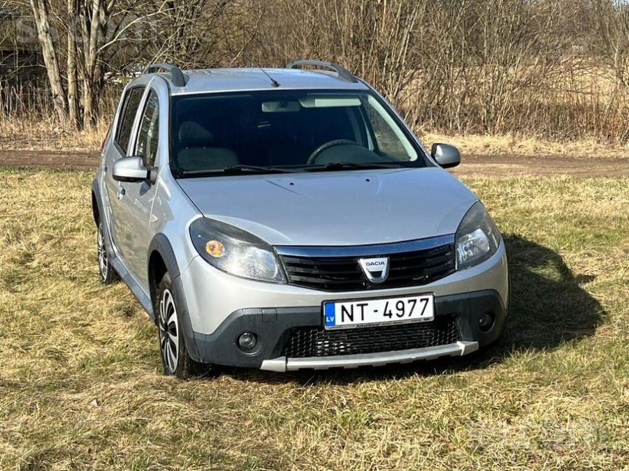 Dacia Sandero 2010 Rīga, ar dzinēja tilpumu 1.50 L un nobraukumu 0 tūkst. km par 2490 €, foto 24 vietnē AUTOMOTO.COM.LV