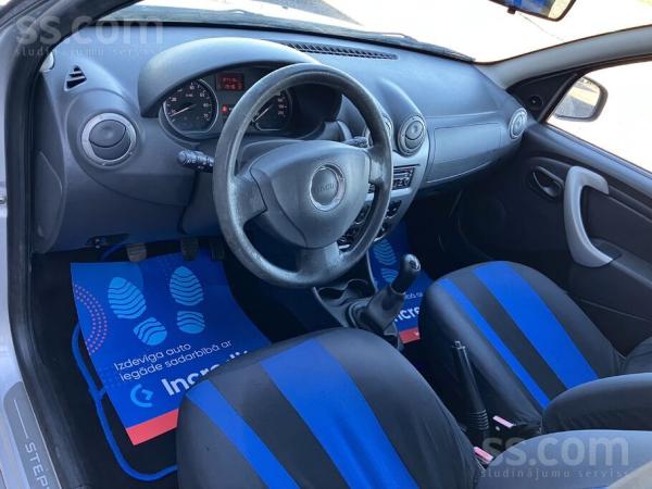 Dacia Sandero 2010 in Talsi, with an engine capacity of 1.60 L and mileage of 125 thousand km for 3700 €, photo 9 on AUTOMOTO.COM.LV