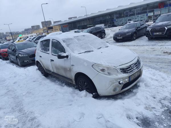 Dacia Sandero 2011 Viļņa, ar dzinēja tilpumu 1.20 L un nobraukumu 250 tūkst. km par 380 €, foto 5 vietnē AUTOMOTO.COM.LV