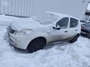 Dacia Sandero 2011 in Vilnius, with an engine capacity of 1.20 L and mileage of 250 thousand km for 350 €, photo 2 on AUTOMOTO.COM.LV