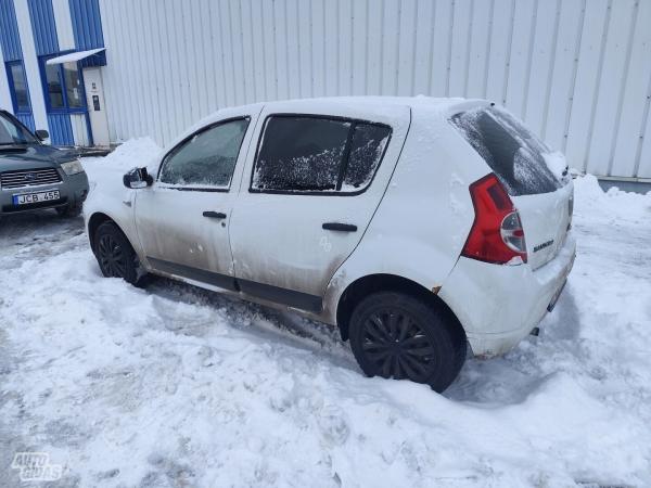 Dacia Sandero 2011 Viļņa, ar dzinēja tilpumu 1.20 L un nobraukumu 250 tūkst. km par 330 €, foto 4 vietnē AUTOMOTO.COM.LV
