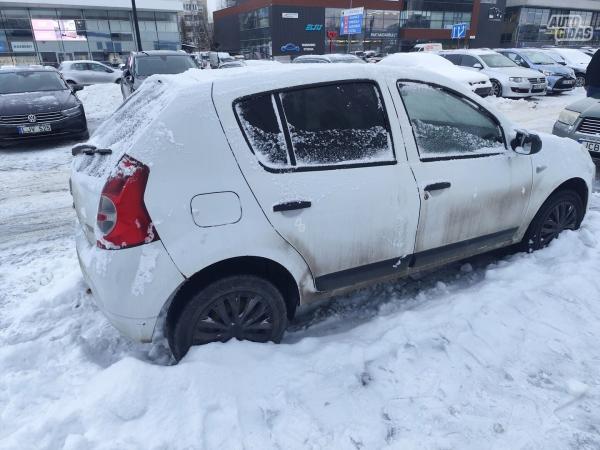 Dacia Sandero 2011 Viļņa, ar dzinēja tilpumu 1.20 L un nobraukumu 250 tūkst. km par 330 €, foto 5 vietnē AUTOMOTO.COM.LV
