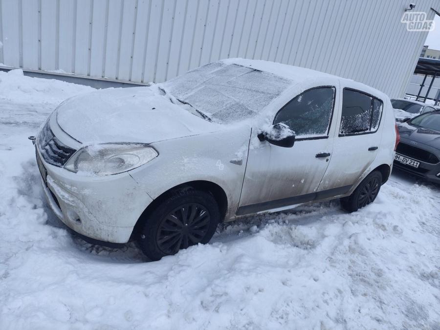 Dacia Sandero 2012 Viļņa, ar dzinēja tilpumu 1.20 L un nobraukumu 250 tūkst. km par 380 €, foto 1 vietnē AUTOMOTO.COM.LV