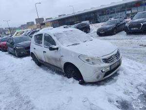 Dacia Sandero 2012 Viļņa, ar dzinēja tilpumu 1.20 L un nobraukumu 250 tūkst. km par 380 €, foto 5 vietnē AUTOMOTO.COM.LV