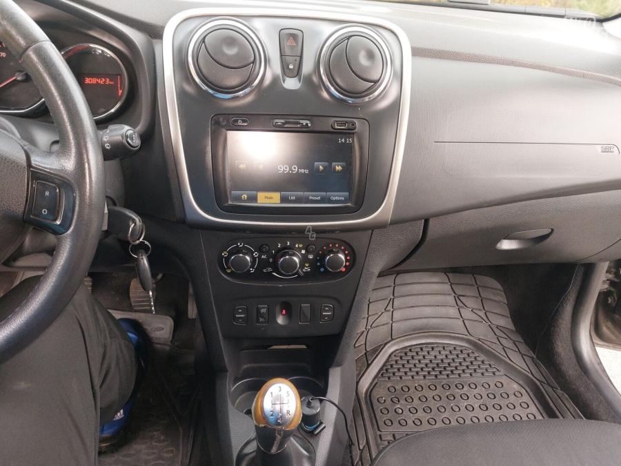 Dacia Sandero 2013 Viļņa, ar dzinēja tilpumu 1.50 L un nobraukumu 309 tūkst. km par 2000 €, foto 10 vietnē AUTOMOTO.COM.LV