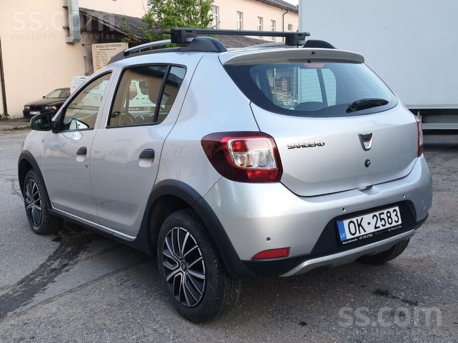 Dacia Sandero 2015 in Cesis, with an engine capacity of 1.50 L and mileage of 0 thousand km for 5350 €, photo 7 on AUTOMOTO.COM.LV