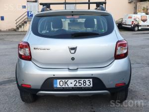 Dacia Sandero 2015 in Cesis, with an engine capacity of 1.50 L and mileage of 0 thousand km for 5350 €, photo 8 on AUTOMOTO.COM.LV