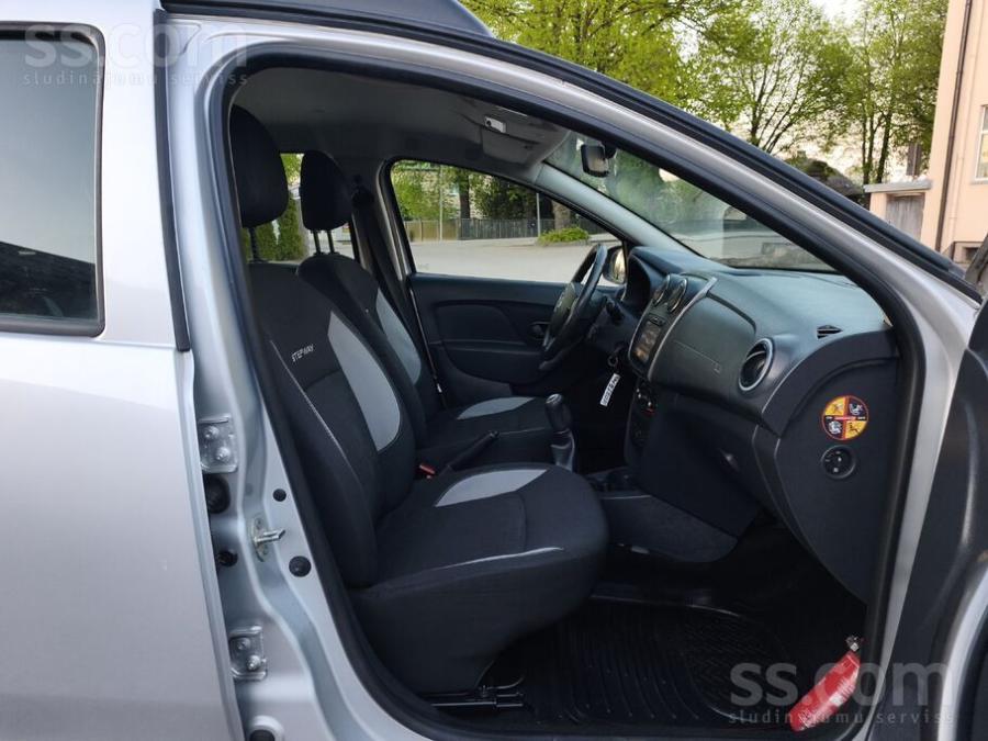 Dacia Sandero 2015 in Cesis, with an engine capacity of 1.50 L and mileage of 0 thousand km for 5350 €, photo 15 on AUTOMOTO.COM.LV