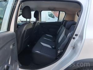 Dacia Sandero 2015 in Cesis, with an engine capacity of 1.50 L and mileage of 0 thousand km for 5350 €, photo 19 on AUTOMOTO.COM.LV