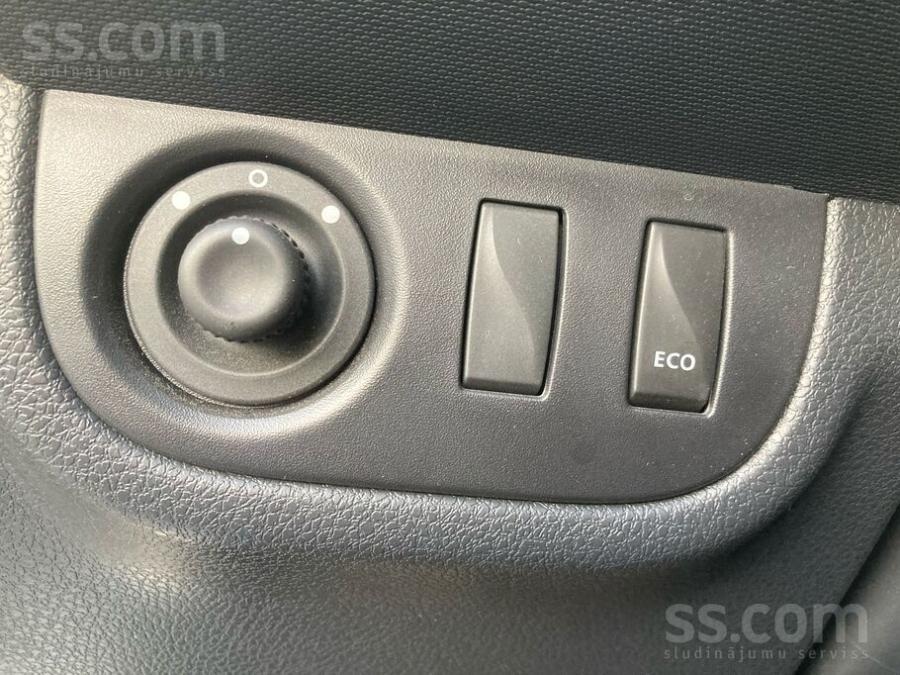 Dacia Sandero 2020 in Daugavpils, with an engine capacity of 0.90 L and mileage of 80 thousand km for 6900 €, photo 9 on AUTOMOTO.COM.LV
