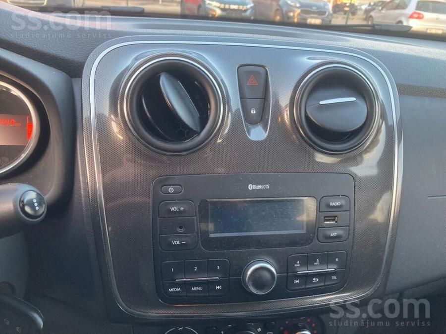 Dacia Sandero 2020 in Daugavpils, with an engine capacity of 0.90 L and mileage of 80 thousand km for 6900 €, photo 10 on AUTOMOTO.COM.LV