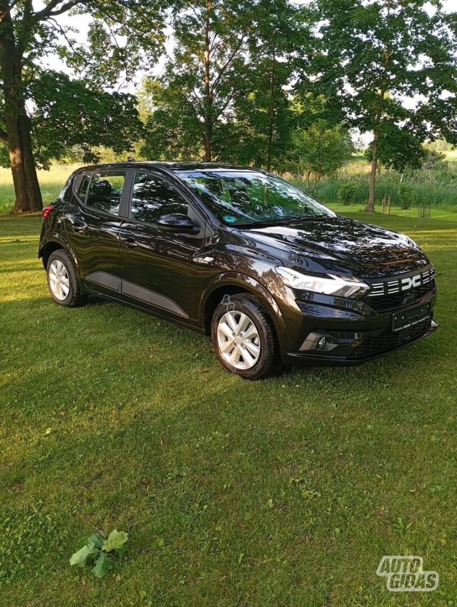 Dacia Sandero 2023 in Marijampole, with an engine capacity of 1.00 L and mileage of 6 thousand km for 10500 €, photo 4 on AUTOMOTO.COM.LV