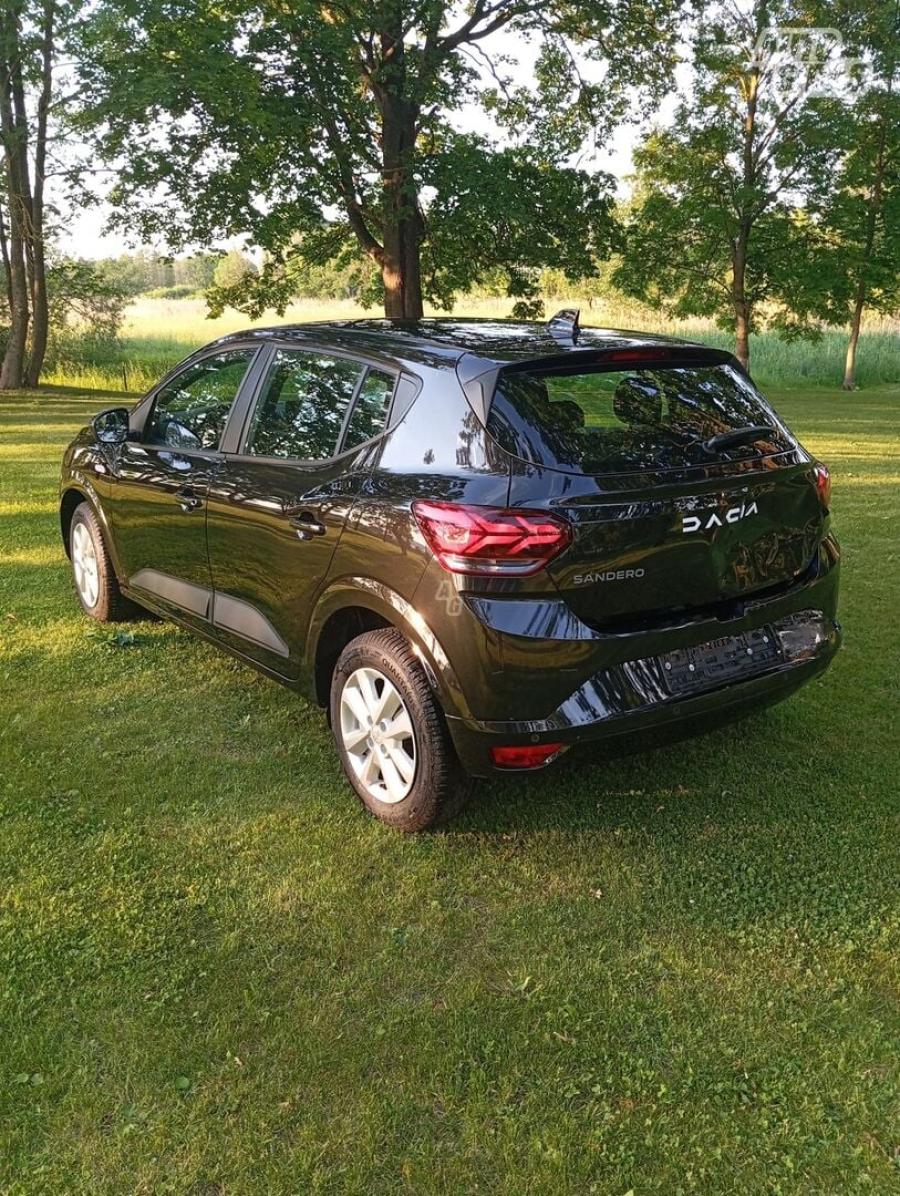 Dacia Sandero 2023 in Marijampole, with an engine capacity of 1.00 L and mileage of 6 thousand km for 10500 €, photo 7 on AUTOMOTO.COM.LV
