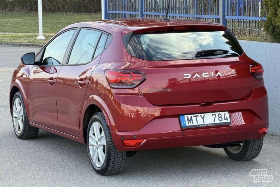 Dacia Sandero 2023 Viļņa, ar dzinēja tilpumu 1.00 L un nobraukumu 80 tūkst. km par 11200 €, foto 5 vietnē AUTOMOTO.COM.LV