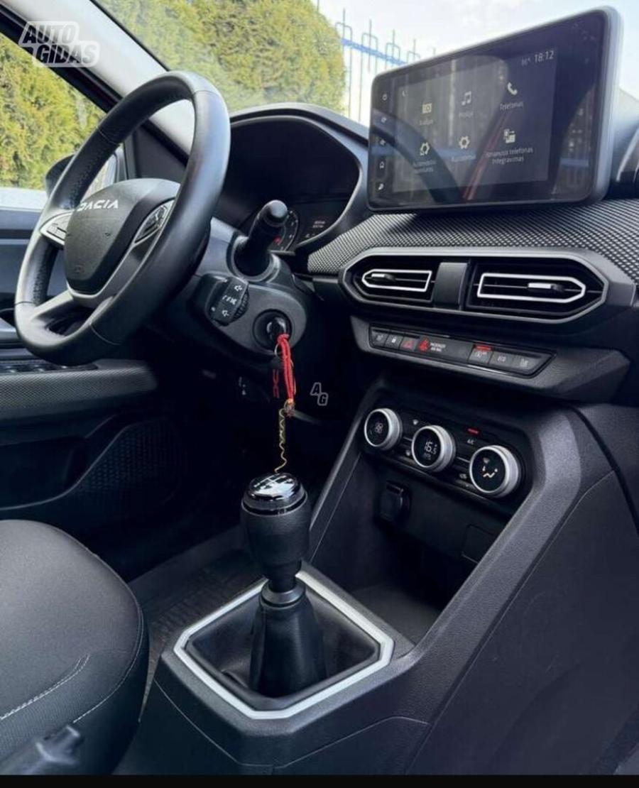 Dacia Sandero 2023 Viļņa, ar dzinēja tilpumu 1.00 L un nobraukumu 80 tūkst. km par 11200 €, foto 6 vietnē AUTOMOTO.COM.LV