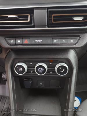 Dacia Sandero 2024 in Tallinn, with an engine capacity of 1.00 L and mileage of 40 thousand km for 13999 €, photo 25 on AUTOMOTO.COM.LV