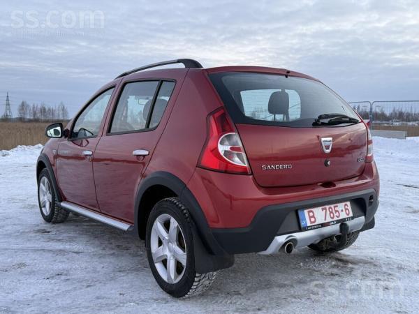 Oranžs Dacia Sandero 2011 Liepāja, ar dzinēja tilpumu 1.50 L un nobraukumu 198 tūkst. km par 3950 €, foto 4 vietnē AUTOMOTO.COM.LV