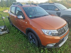 Orange Dacia Sandero 2018 in Vilnius, with an engine capacity of 0.90 L and mileage of 48 thousand km for 6000 €, photo  on AUTOMOTO.COM.LV