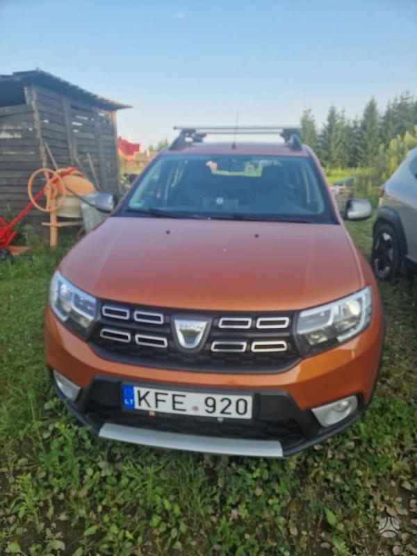 Orange Dacia Sandero 2018 in Vilnius, with an engine capacity of 0.90 L and mileage of 48 thousand km for 6000 €, photo 2 on AUTOMOTO.COM.LV