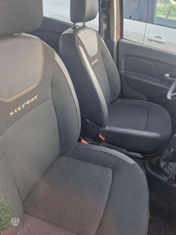 Orange Dacia Sandero 2018 in Vilnius, with an engine capacity of 0.90 L and mileage of 48 thousand km for 6000 €, photo 4 on AUTOMOTO.COM.LV