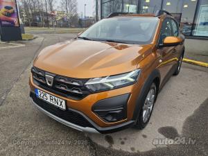 Orange Dacia Sandero 2021 in Tartu, with an engine capacity of 1.00 L and mileage of 61 thousand km for 9990 €, photo 3 on AUTOMOTO.COM.LV
