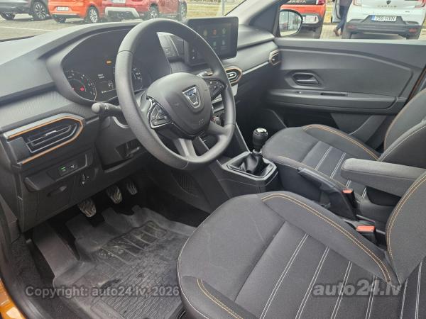 Orange Dacia Sandero 2021 in Tartu, with an engine capacity of 1.00 L and mileage of 61 thousand km for 9990 €, photo 7 on AUTOMOTO.COM.LV
