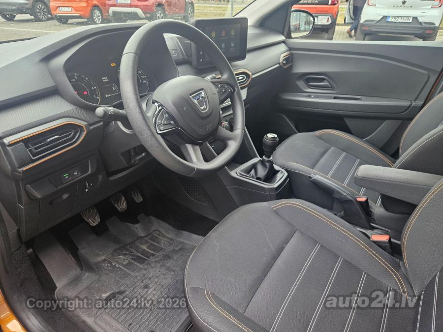 Orange Dacia Sandero 2021 in Tartu, with an engine capacity of 1.00 L and mileage of 61 thousand km for 9990 €, photo 8 on AUTOMOTO.COM.LV