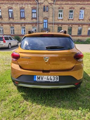 Oranžs Dacia Sandero 2021 Rīga, ar dzinēja tilpumu 1.00 L un nobraukumu 100 tūkst. km par 9500 €, foto 3 vietnē AUTOMOTO.COM.LV