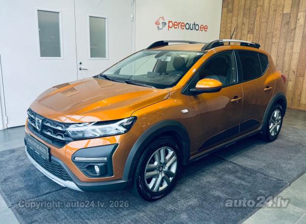 Orange Dacia Sandero 2021 in Parnu, with an engine capacity of 1.00 L and mileage of 135 thousand km for 8900 €, photo 1 on AUTOMOTO.COM.LV