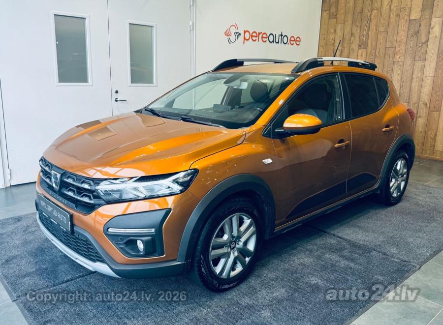 Orange Dacia Sandero 2021 in Parnu, with an engine capacity of 1.00 L and mileage of 135 thousand km for 8900 €, photo 1 on AUTOMOTO.COM.LV