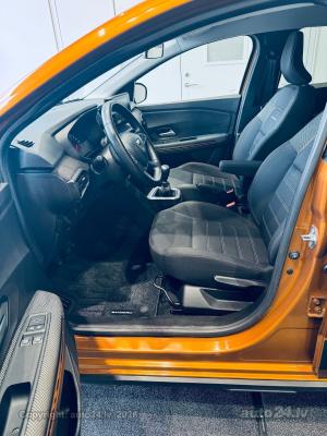 Orange Dacia Sandero 2021 in Parnu, with an engine capacity of 1.00 L and mileage of 135 thousand km for 8900 €, photo 4 on AUTOMOTO.COM.LV