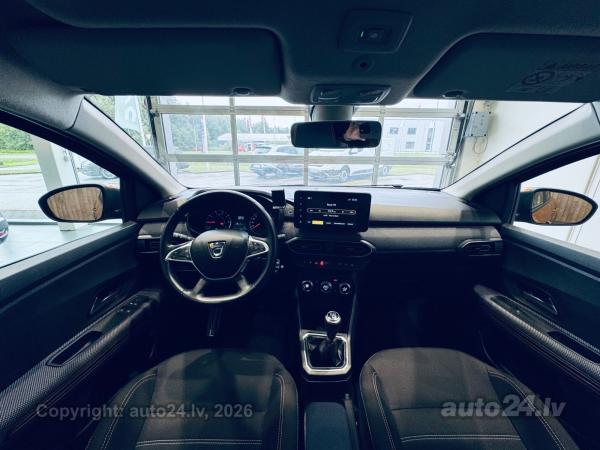 Orange Dacia Sandero 2021 in Parnu, with an engine capacity of 1.00 L and mileage of 135 thousand km for 8900 €, photo 6 on AUTOMOTO.COM.LV