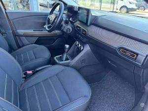 Orange Dacia Sandero 2021 in Siauliai, with an engine capacity of 1.00 L and mileage of 114 thousand km for 10500 €, photo 6 on AUTOMOTO.COM.LV