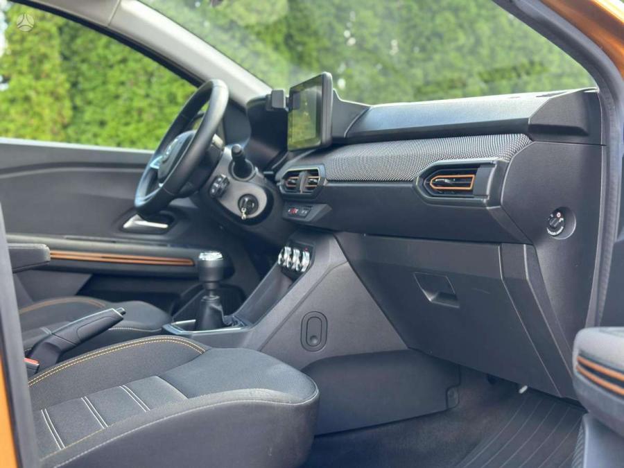 Оранжевый Дачия Сандеро 2021 в Неменчине, объемом двигателя 1.00 л и пробегом 56 тыс. км за 9750 €, фото 39 на AUTOMOTO.COM.LV